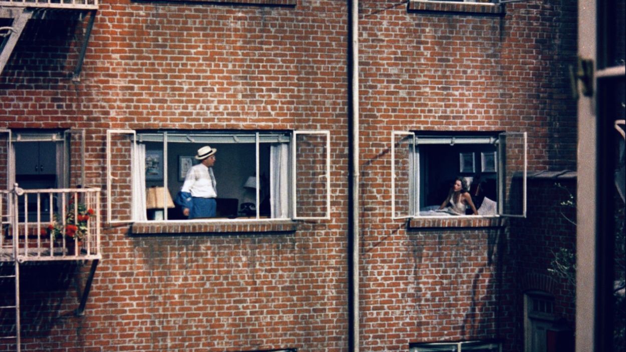 Review Rear Window (1954): Thriller Simpel Tapi Luar Biasa
